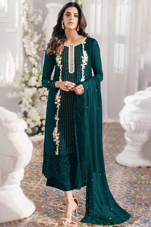 Eid Collection 2025: Pakistani Eid Dresses & Outfits UK