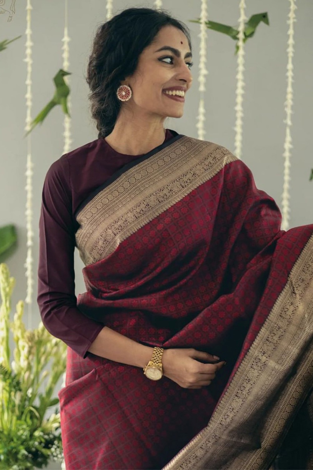 Maroon Silk Woven Zari Broad Border Saree SARV181631