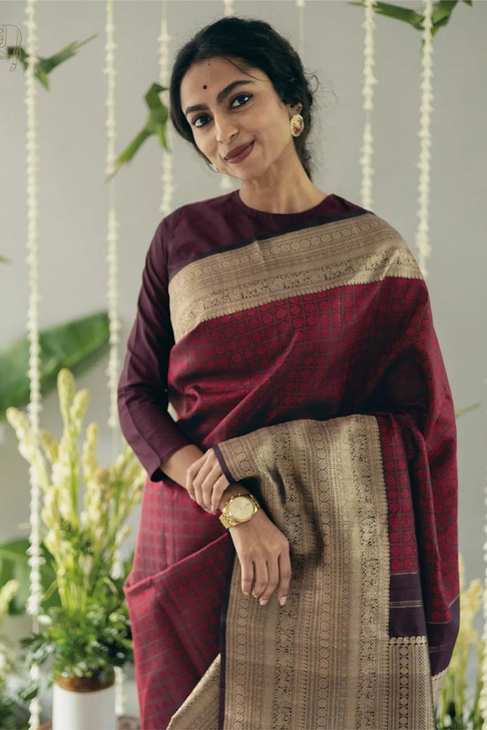 Maroon Silk Woven Zari Broad Border Saree SARV181631