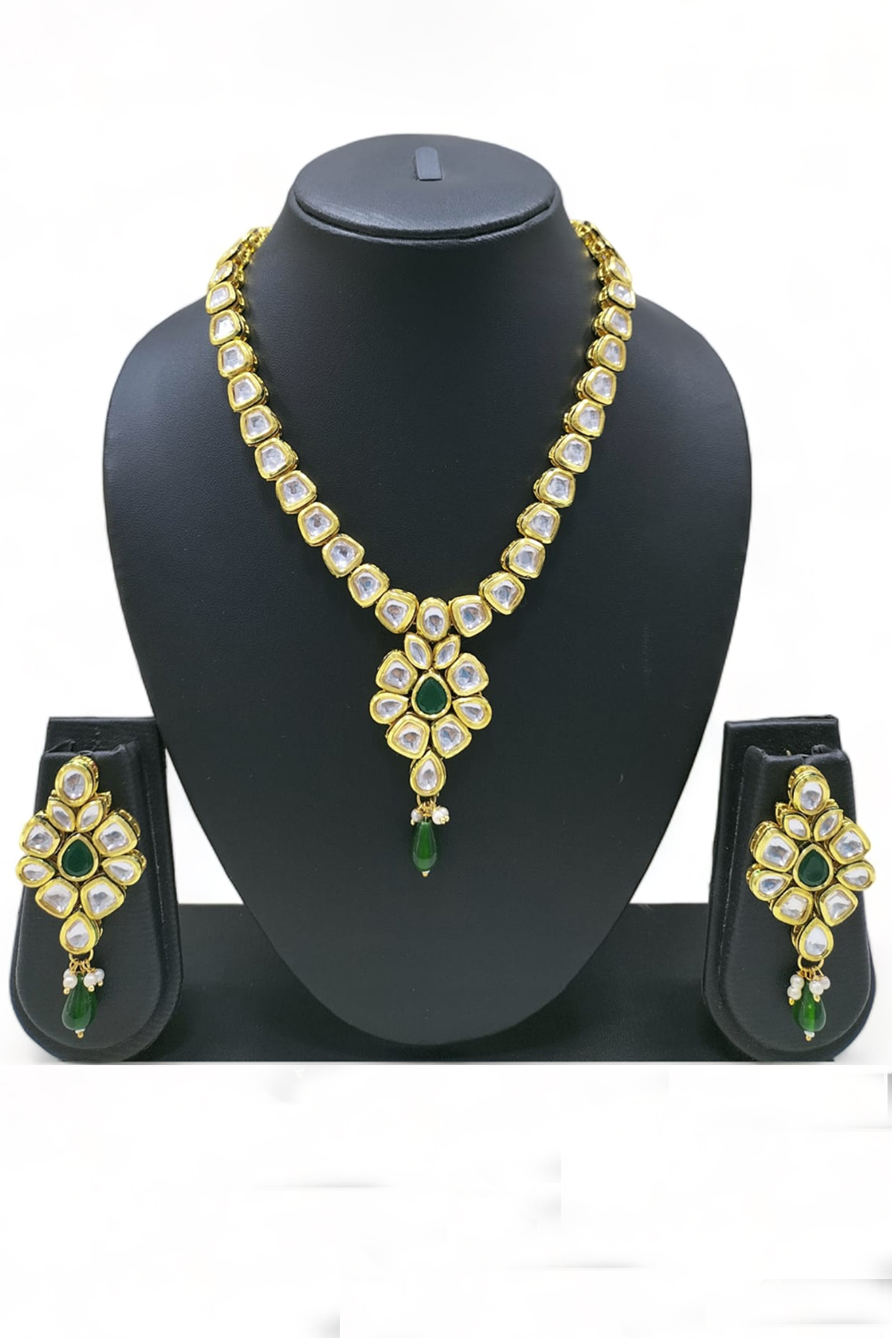 Andaaz Fashion Gold Plated Dark Green Kundan Necklace and Earrings Set