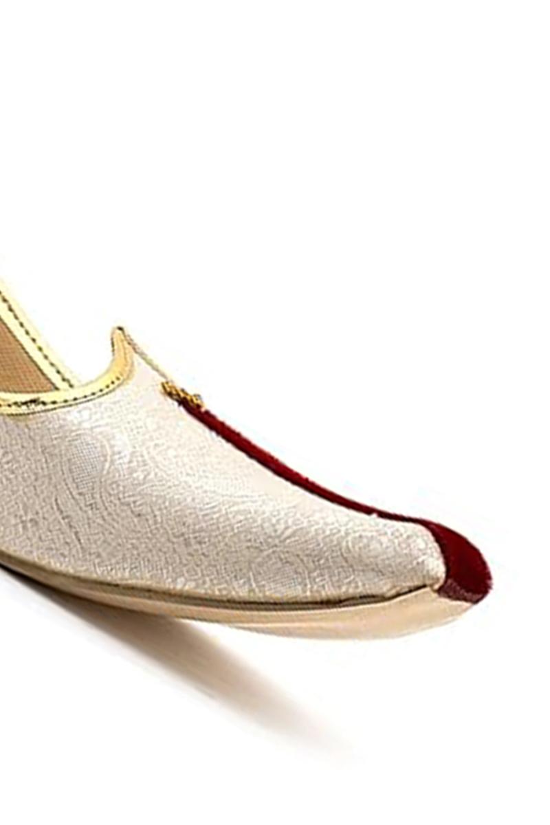 Light Beige Silk Traditional Mojari For Men's