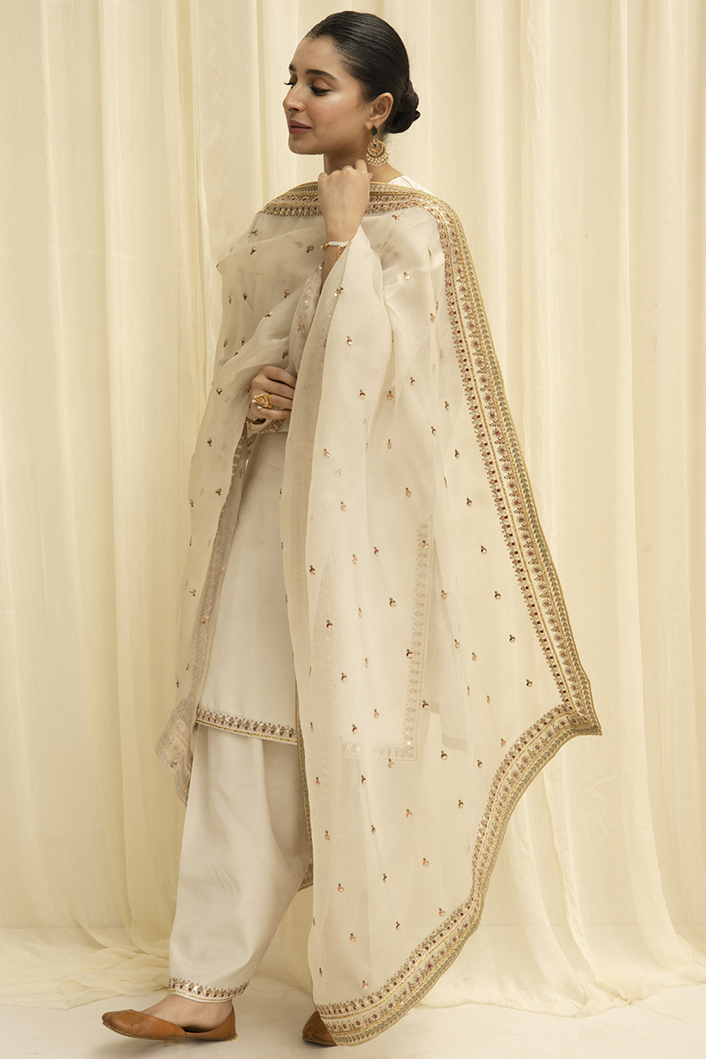 Off White Raw Silk Salwar Suit with Zari Embroidered - LSTV138364
