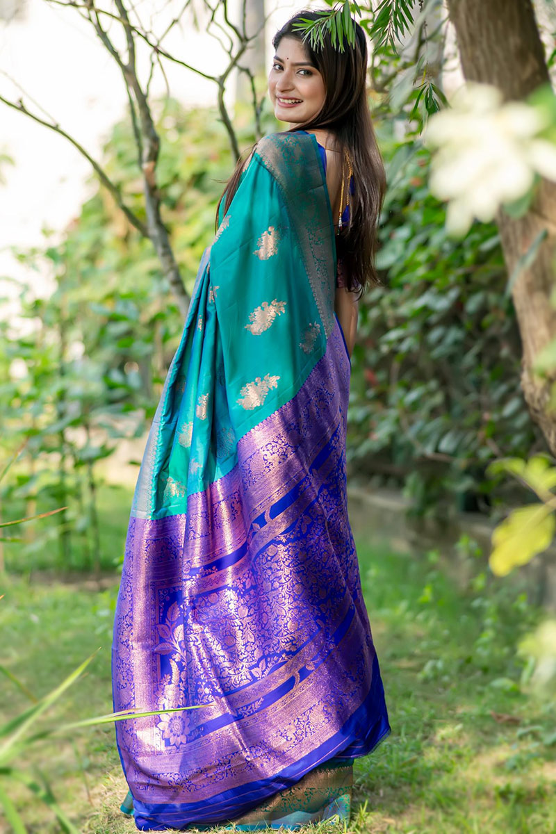 Weaved Silk Broad Border Peacock Green Saree SARV174989