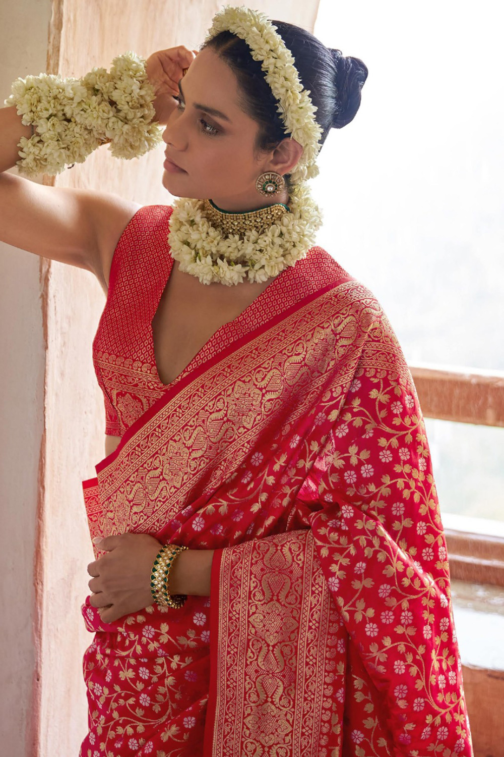 Woven Zari Ruby Red Banarasi Style Silk Saree SARV186885